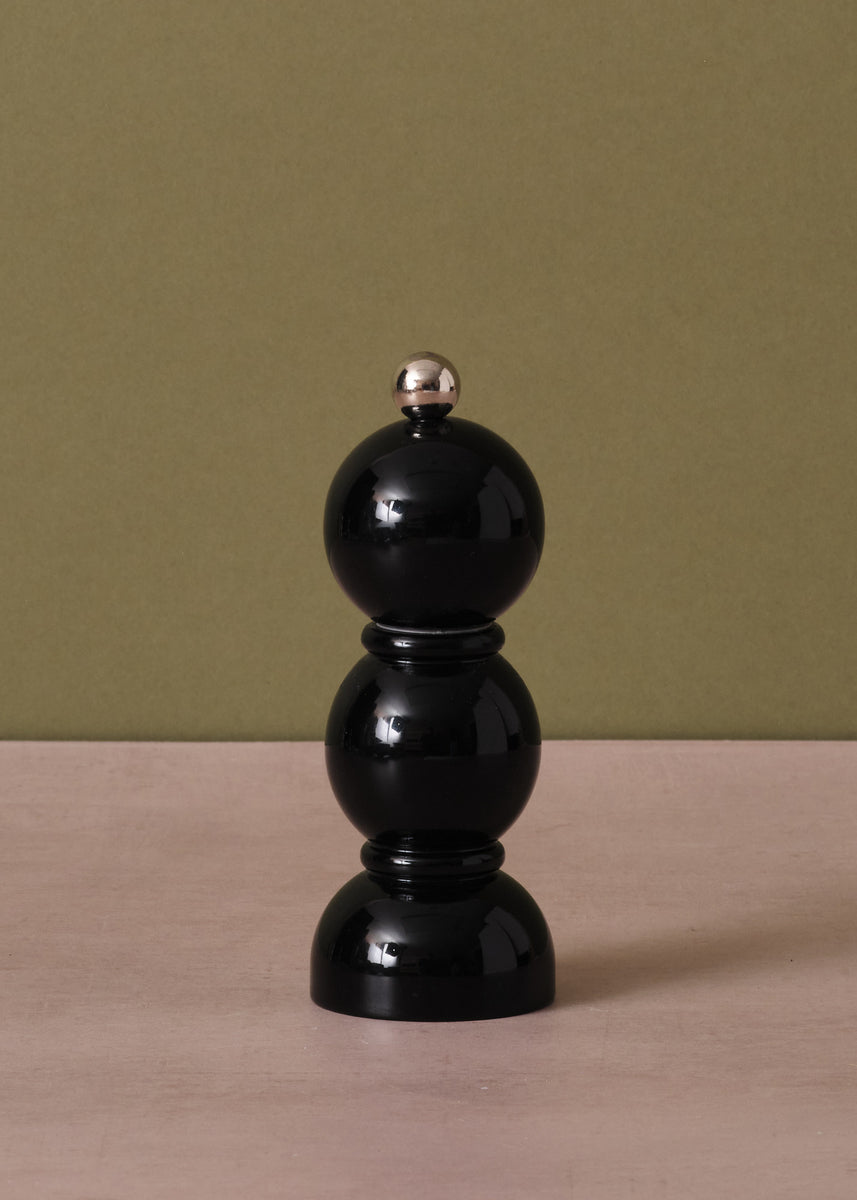 Bobbin Grinder Black 14cm – The Hackney Draper